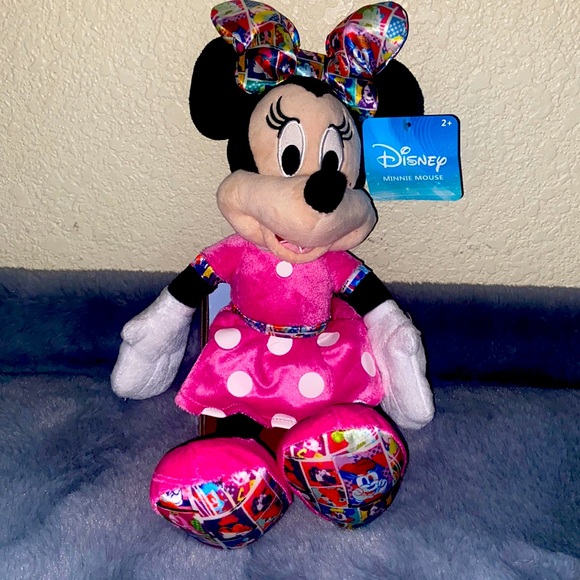 Disney | Toys | Disney Classics Minnie Mouse 5 Plush Macys Exclusive ...
